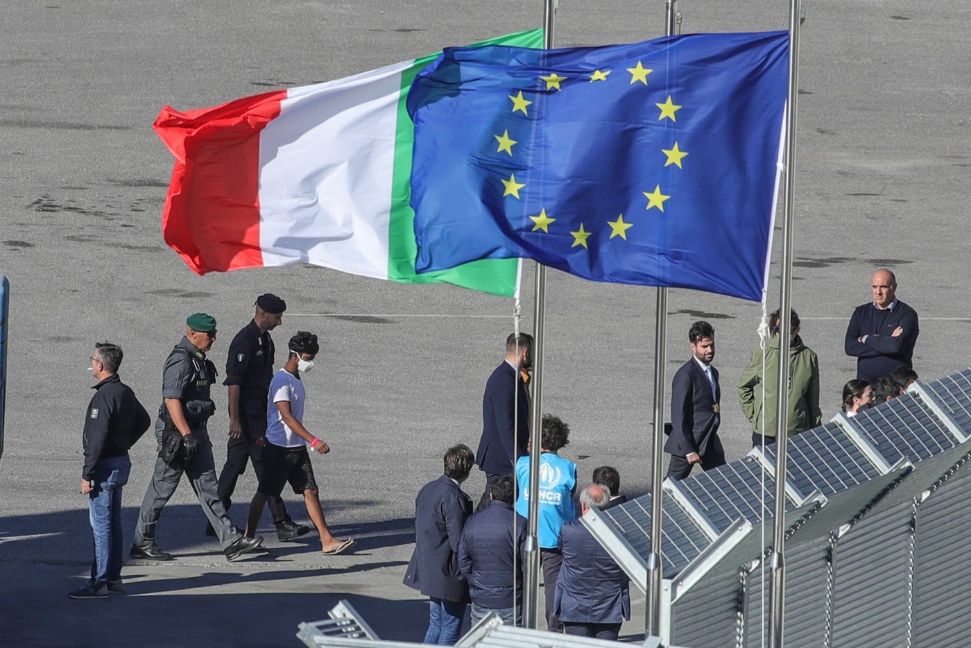 Migration übers Mittelmeer Flüchtlingslager in Albanien Italien