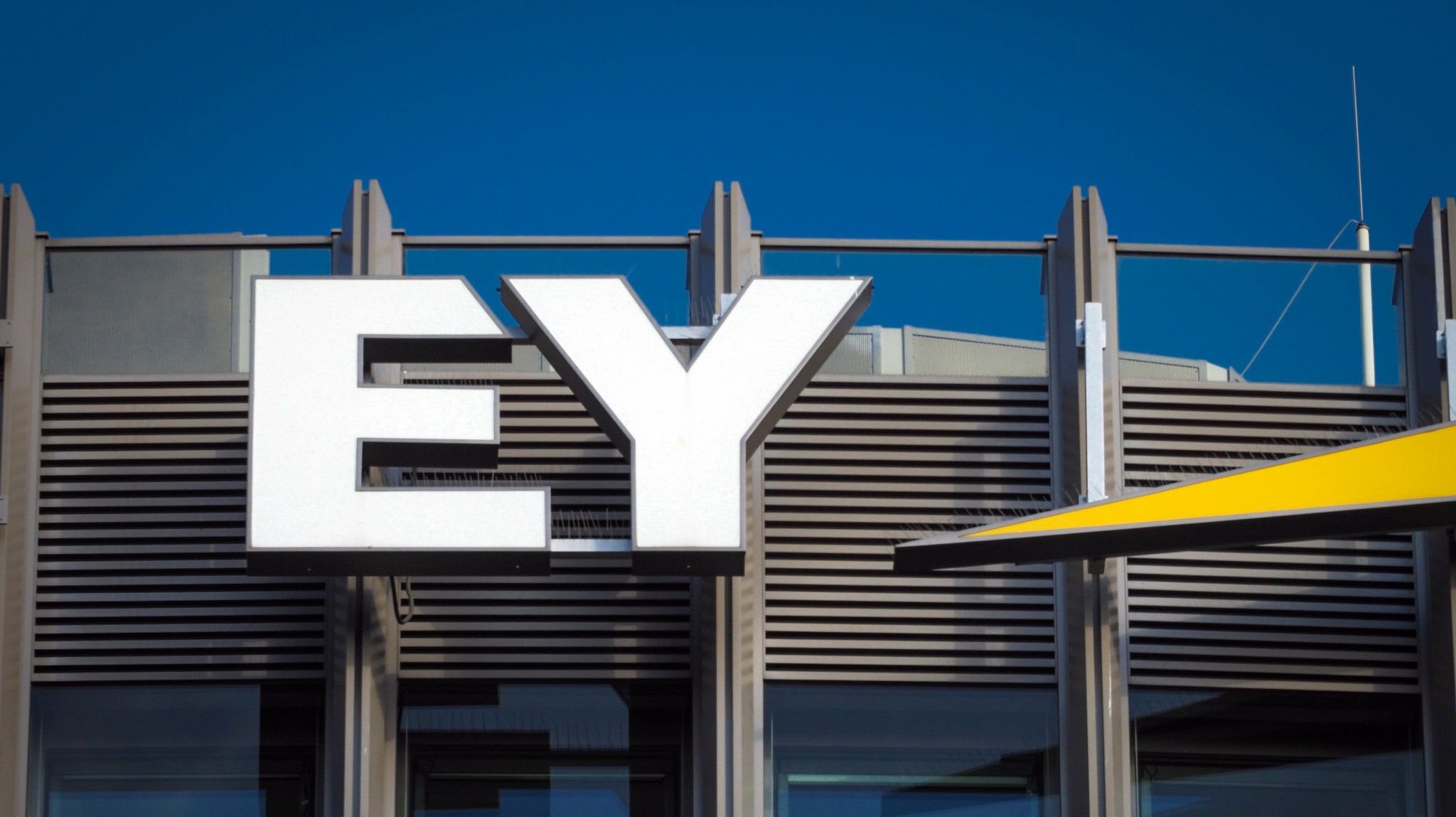 Wirtschaftsprüfung: EY akzeptiert Strafe im Wirecard-Skandal – Sperre ...