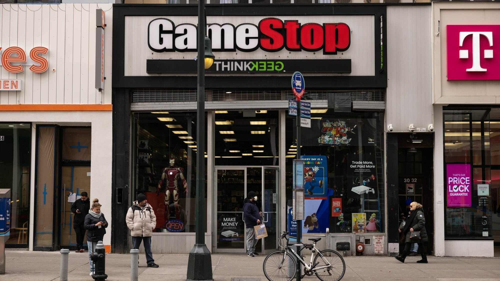 Überraschender Gewinn: Gamestop-Aktie steigt um 40 Prozent