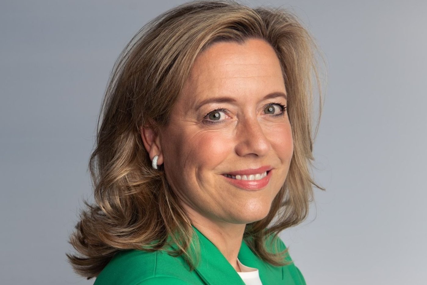 Sabine Scheunert: Ex-Managerin von Mercedes heuert bei Dassault Systèmes an