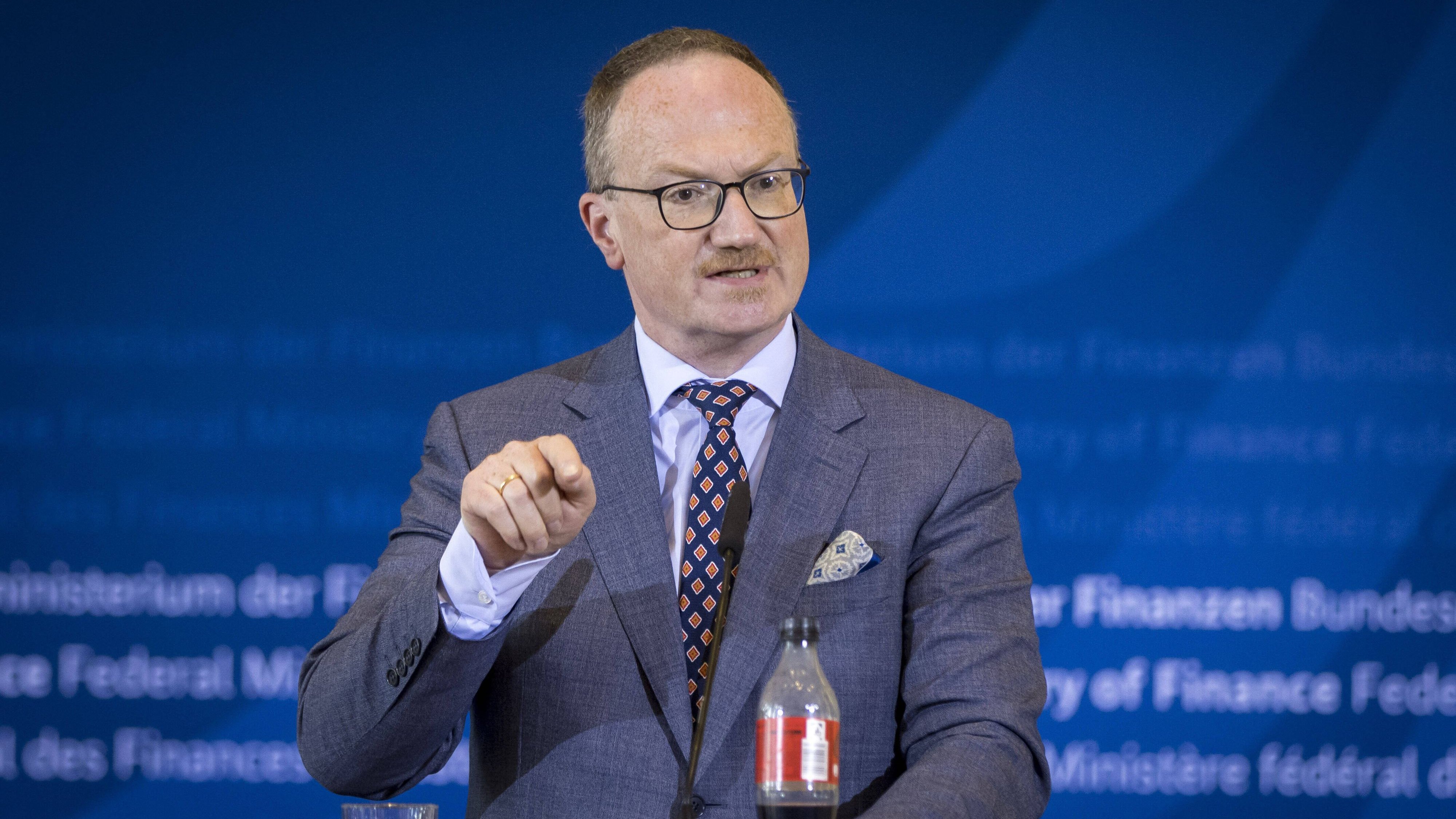 Lars Feld: Milliarden fürs Soziale – und Arbeit lohnt sich kaum noch