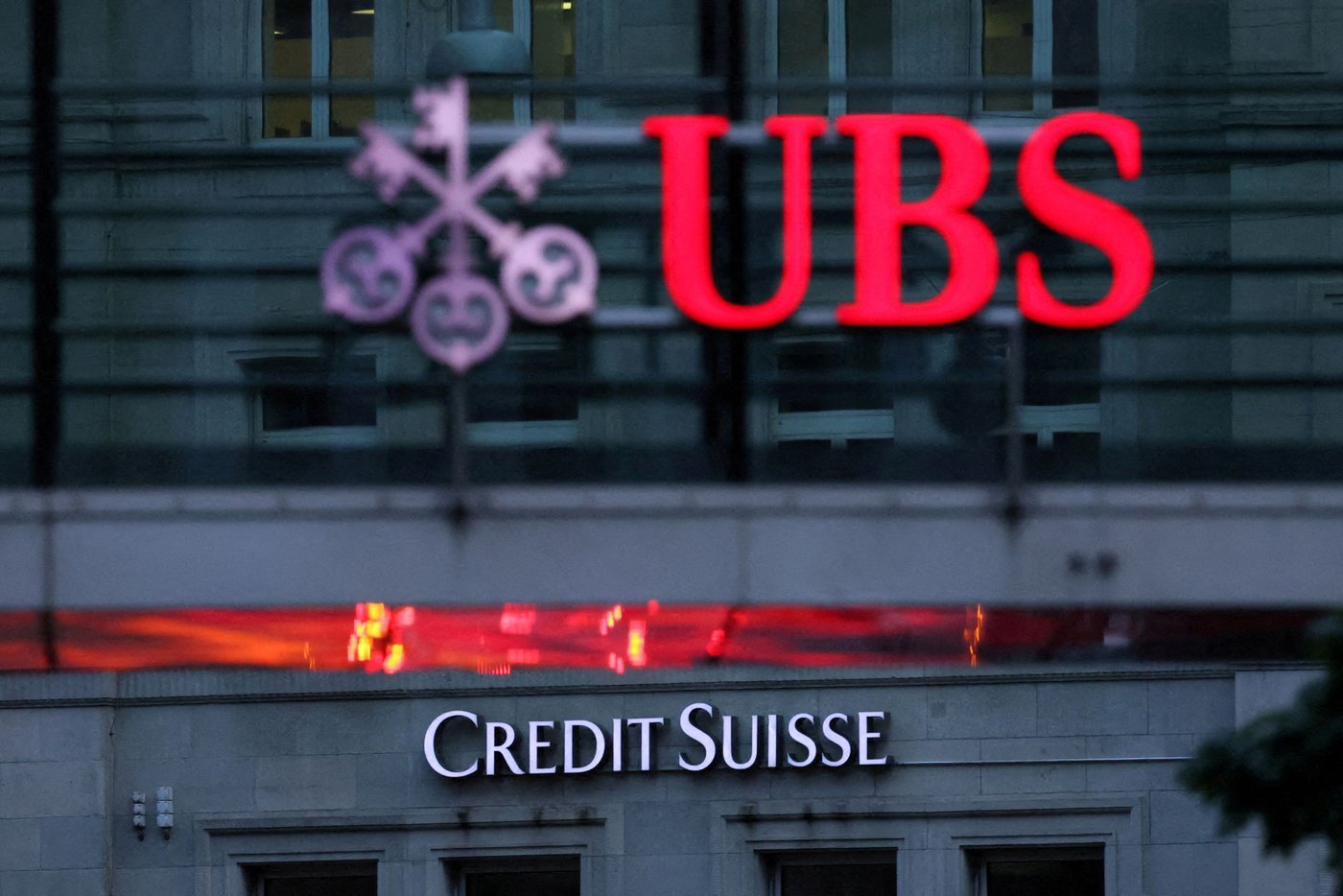 Ubs Und Credit Suisse Schweizer Fusion Abgeschlossen