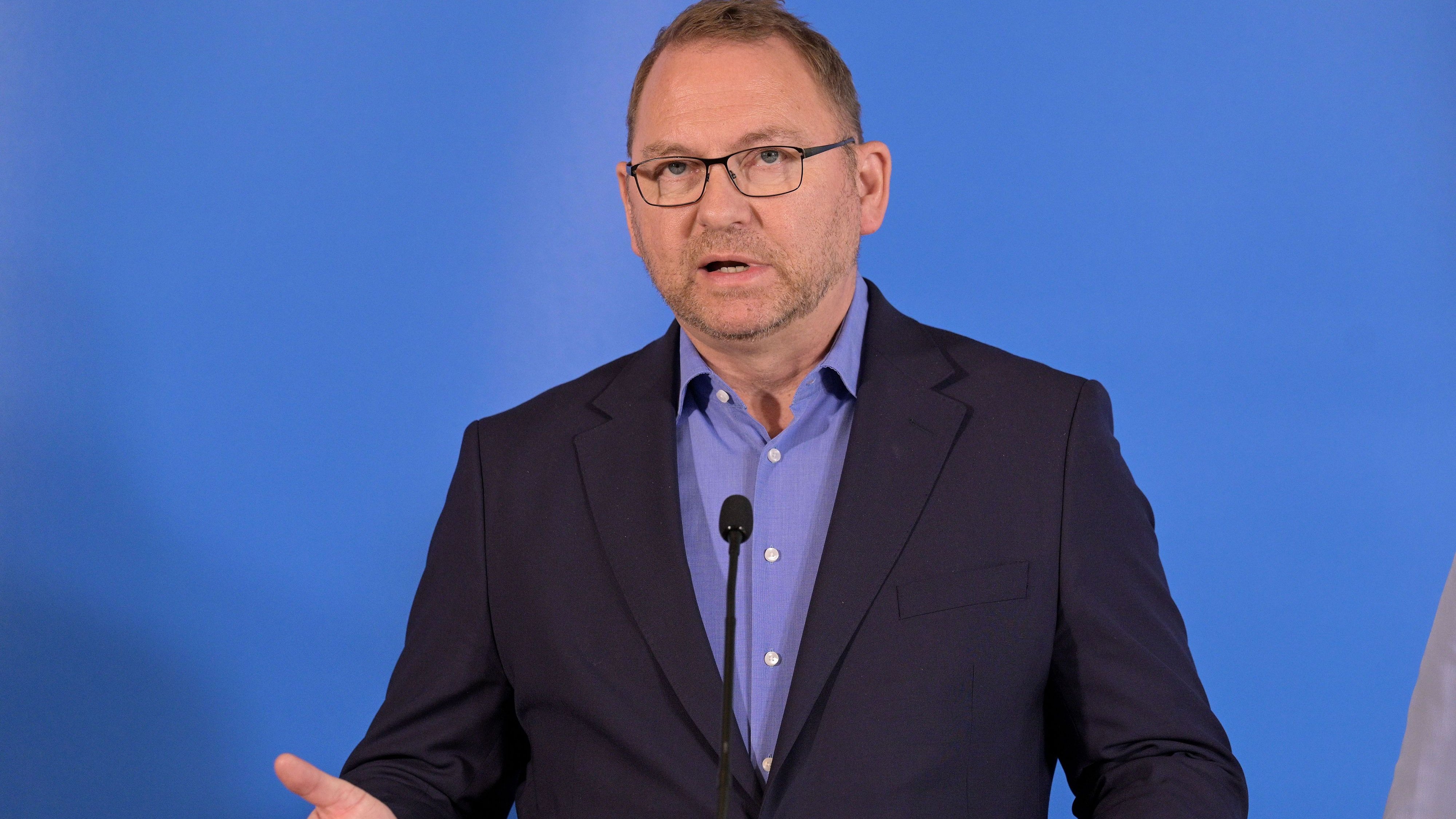 Keine Abgrenzung: Verdi und DGB warnen vor AfD-Kurs der Familienunternehmer