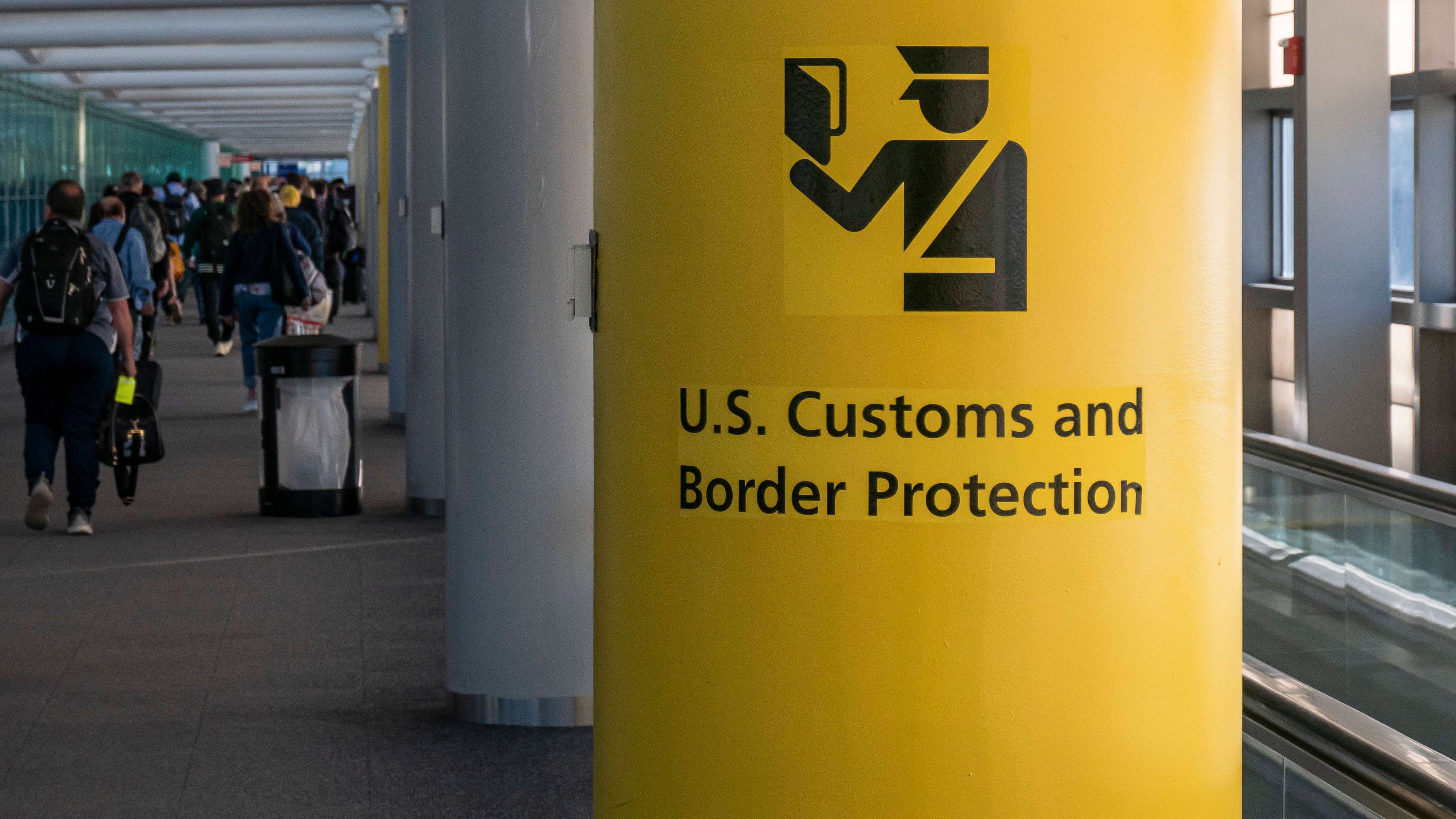 US-Einreise: Harte Linie an US-Grenze – Wird Amerika-Einreise zum Risiko?