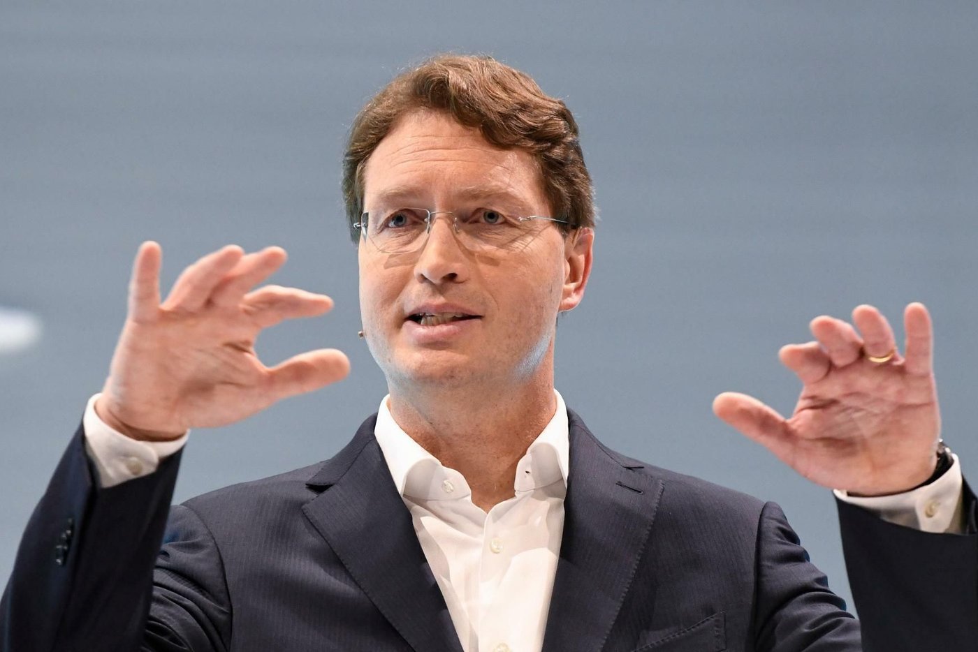 Daimler-News: Daimler-CEO fürchtet weder Tesla noch Apple