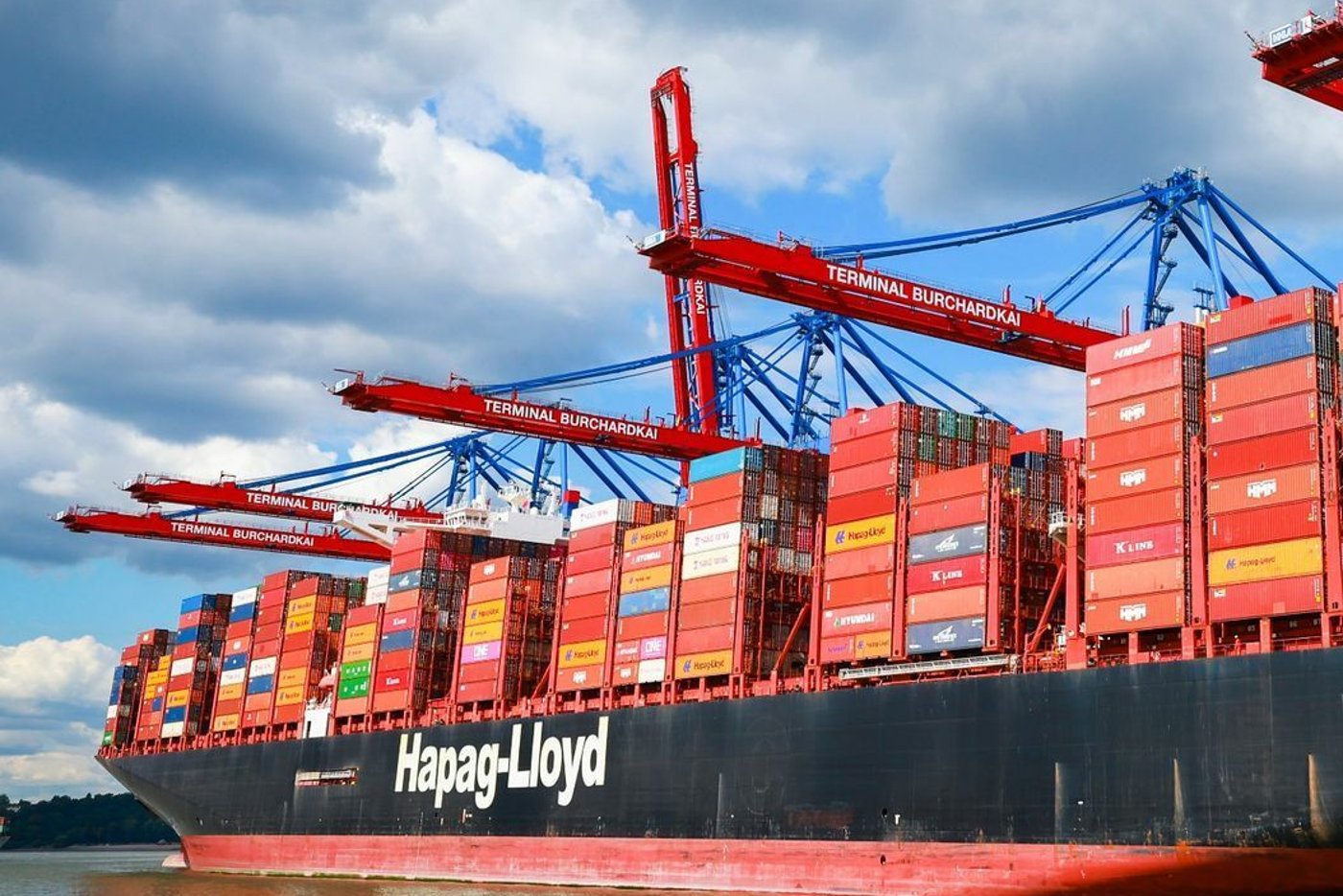 Containerschifffahrt: Hapag-Lloyd verbündet sich mit Maersk