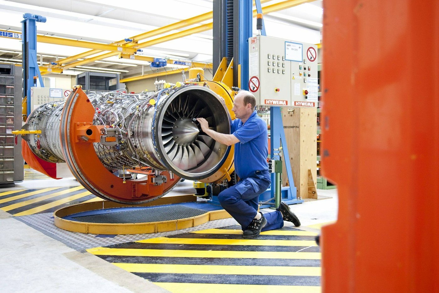 MTU-Aktie: Triebwerksspezialist wächst unter Plan – Dividende steigt