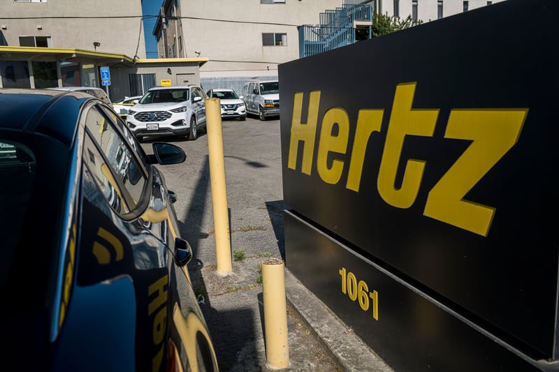 Mobilität: Warum sich die Autovermieter Hertz und Sixt von Tesla trennen