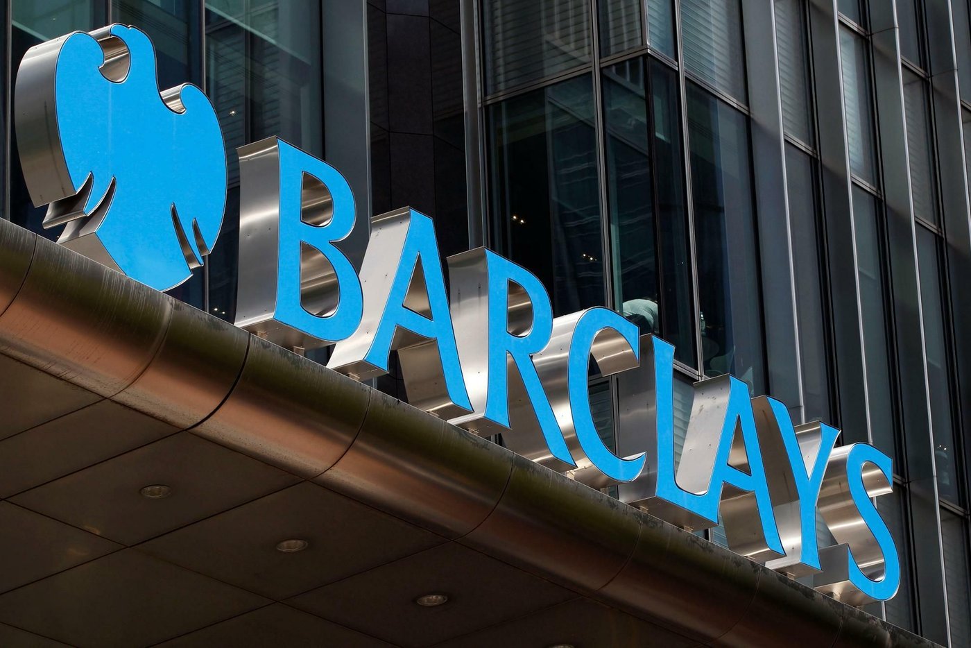 Entlassungswelle: Barclays will wohl Mitarbeiter im Investmentbanking ...