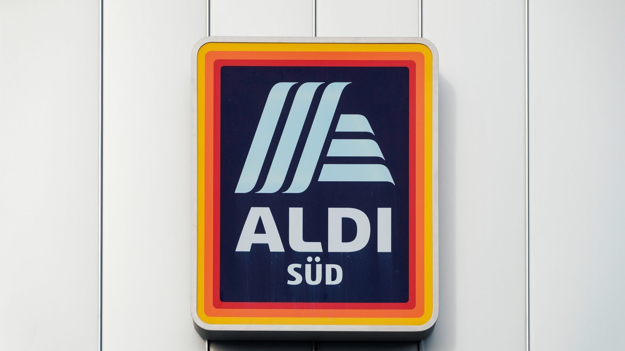 Beliebte Schokolade: Gericht verbietet Aldi Süd Verkauf seiner Dubai ...