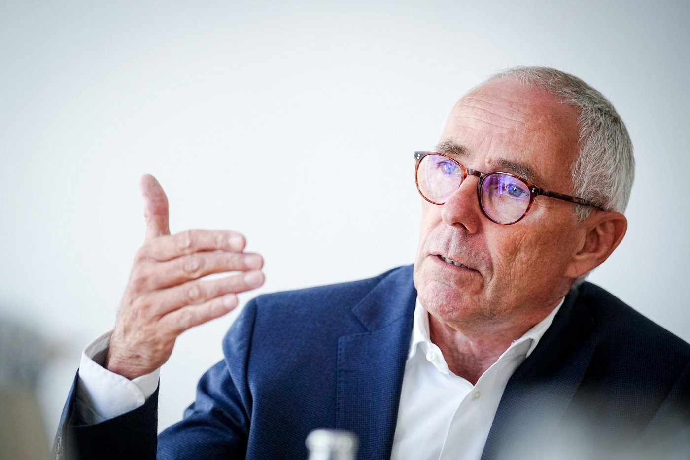 DIHK-Chef Peter Adrian sieht Preisbremsen kritisch