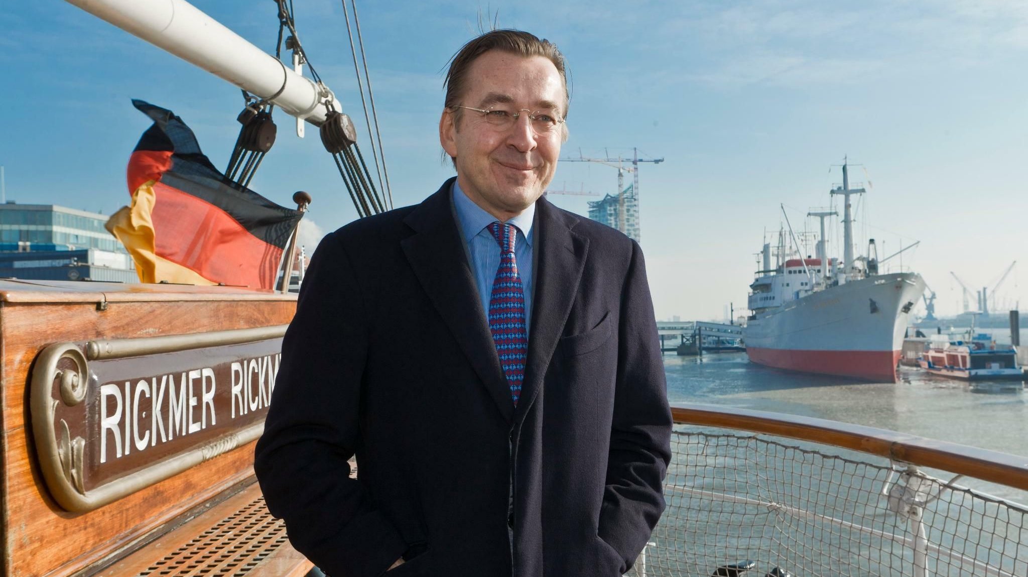 Erck Rickmers verkauft E.R. Schiffahrt an Kurt Zech