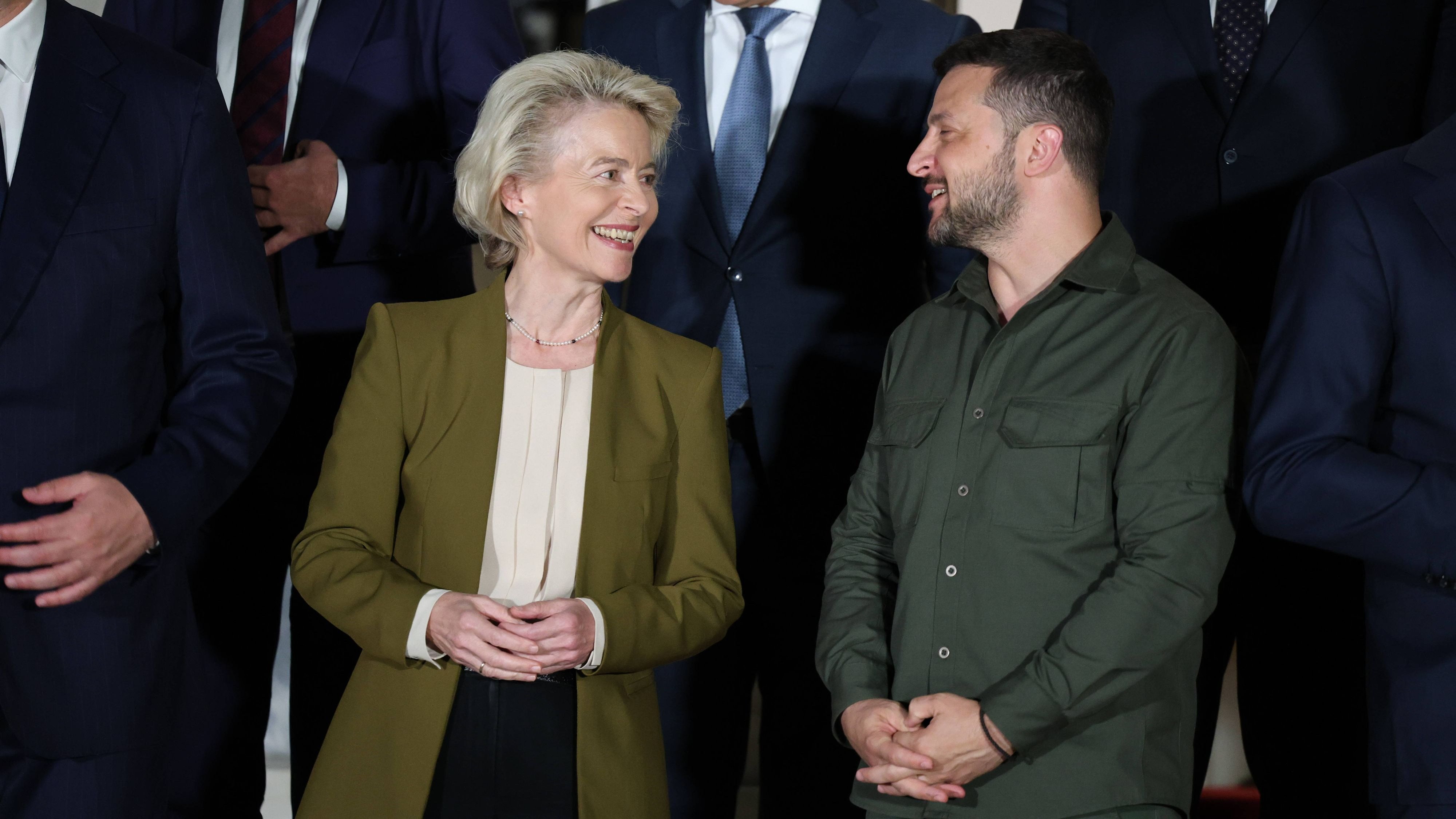 Ukraine-Krieg: Selenski für Abkommen mit EU in Brüssel erwartet