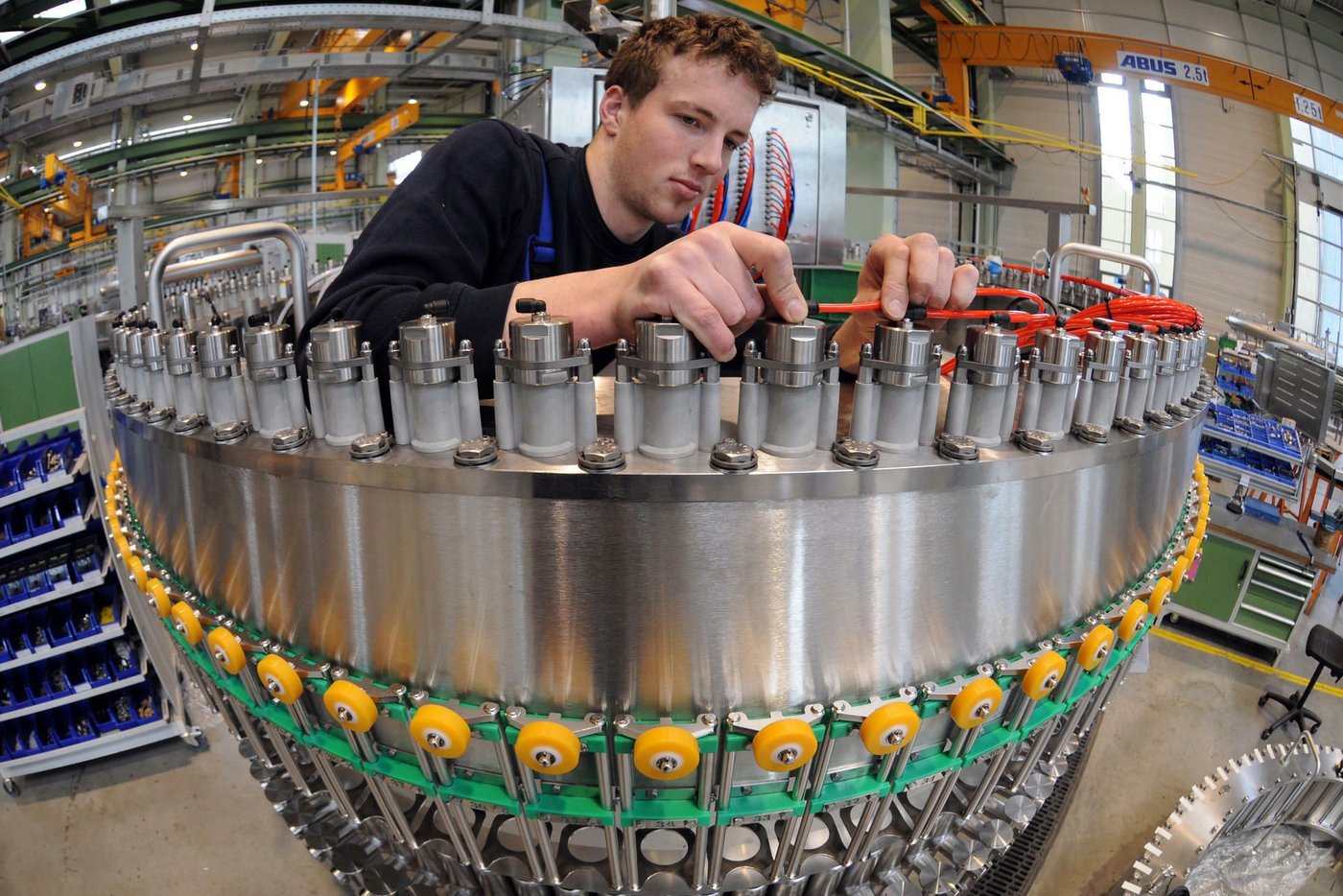 Volker Kronseder tritt Amt ab: Christoph Klenk wird Krones-Chef