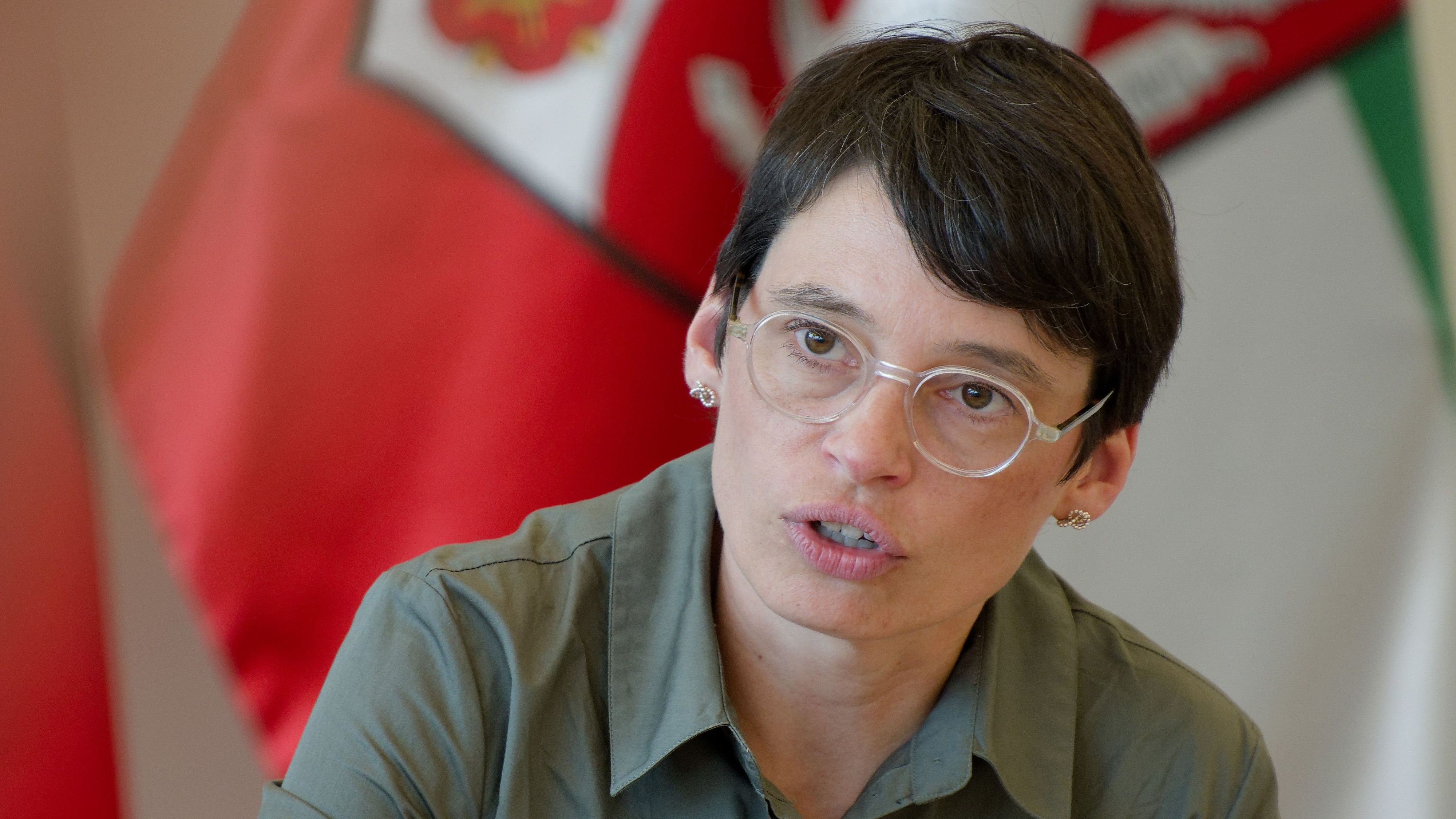 Landesregierung: NRW-Fluchtministerin Josefine Paul tritt zurück