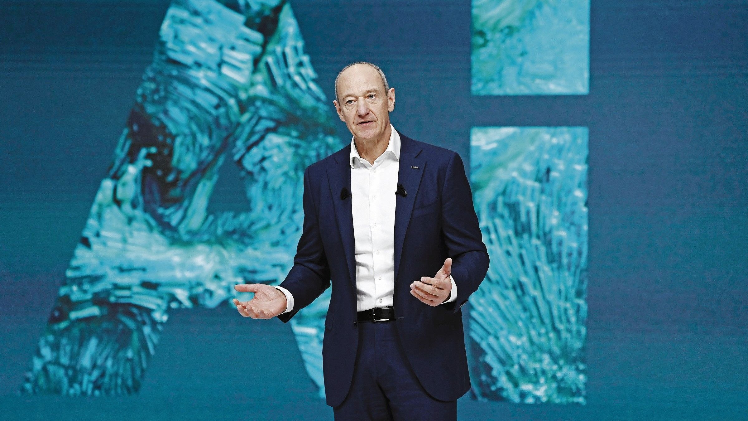 Siemens: CEO Busch schwört Manager auf neue Strategie ein