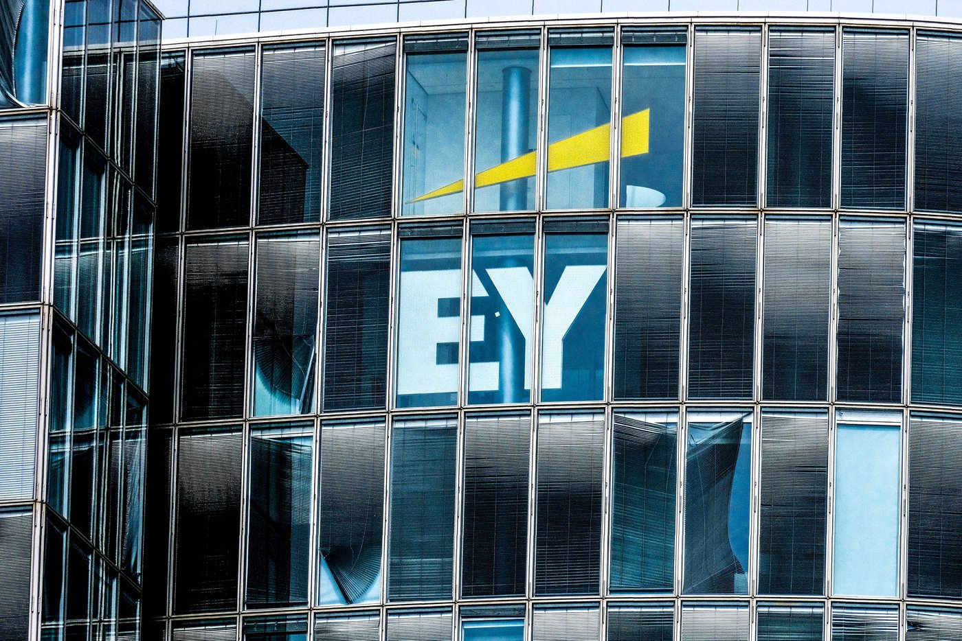EY: Deutschlands zweitgrößtem Wirtschaftsprüfer droht Absturz auf Rang vier