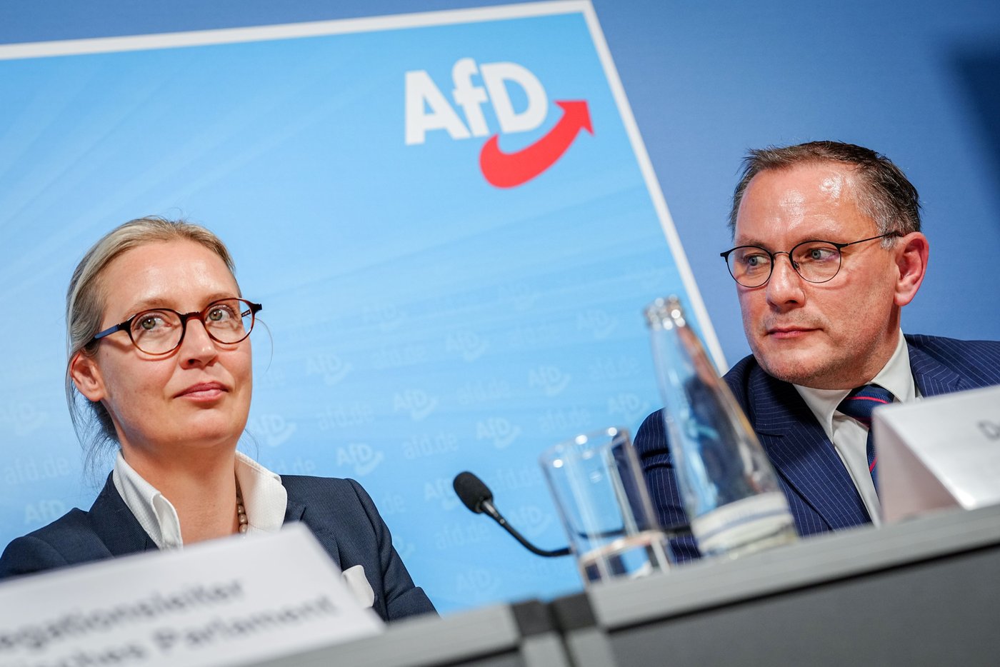 Rechtsextremismus: AfD-Kommunalpolitiker und rechtsextreme „Heimat ...