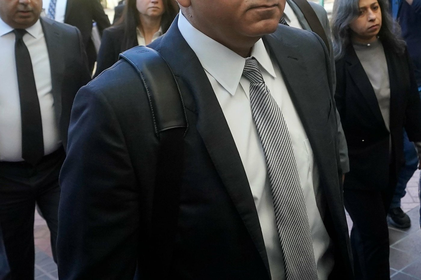 Theranos: Früherer Geschäftsführer Ramesh Balwani zu langer Haft verurteilt