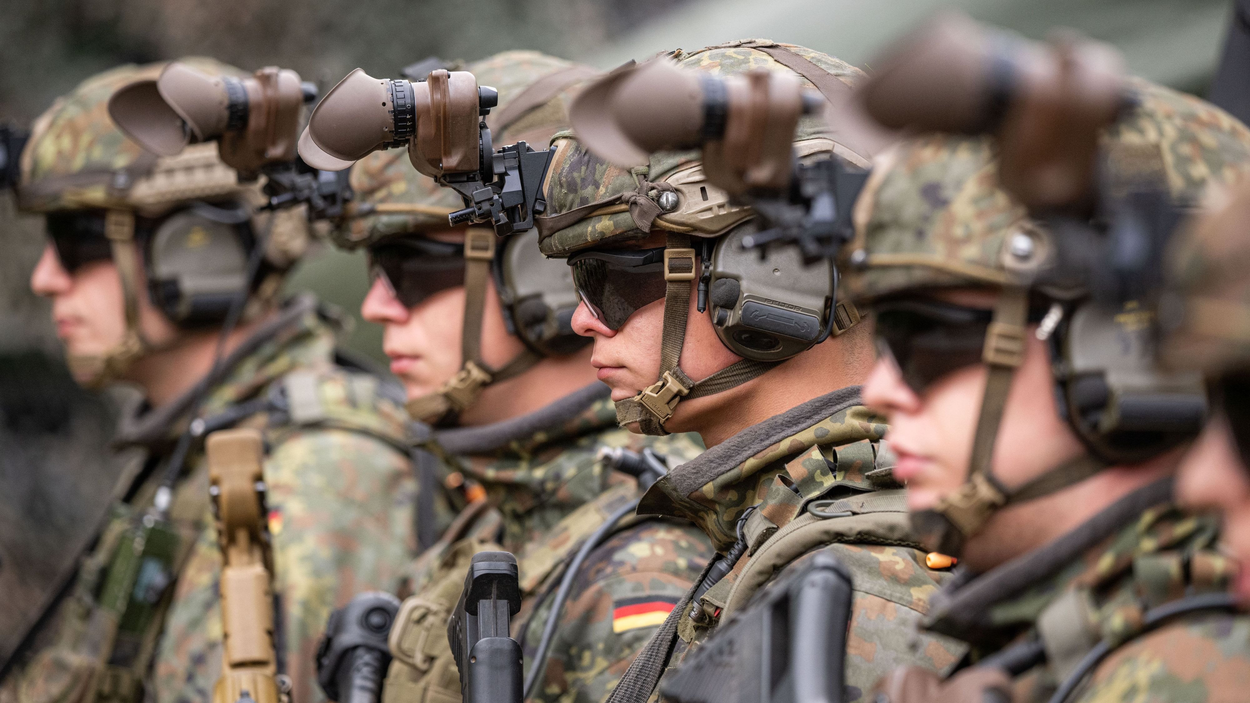 „Infanterist der Zukunft“: Rheinmetall bekommt Großauftrag zur ...
