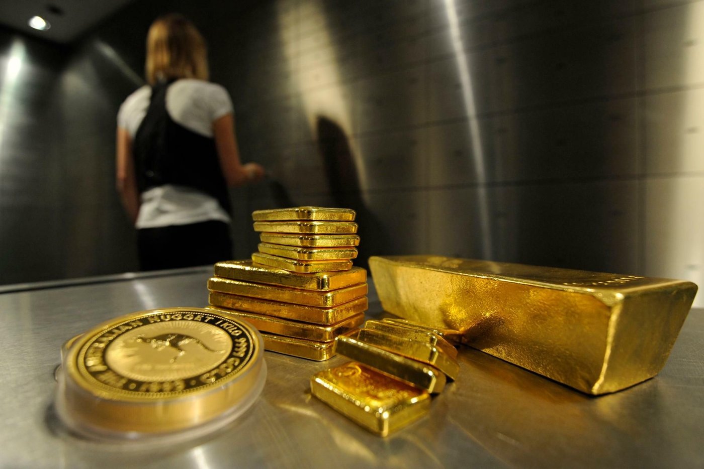 Gold kaufen und lagern: Wie Anleger Goldbarren und -münzen richtig ...