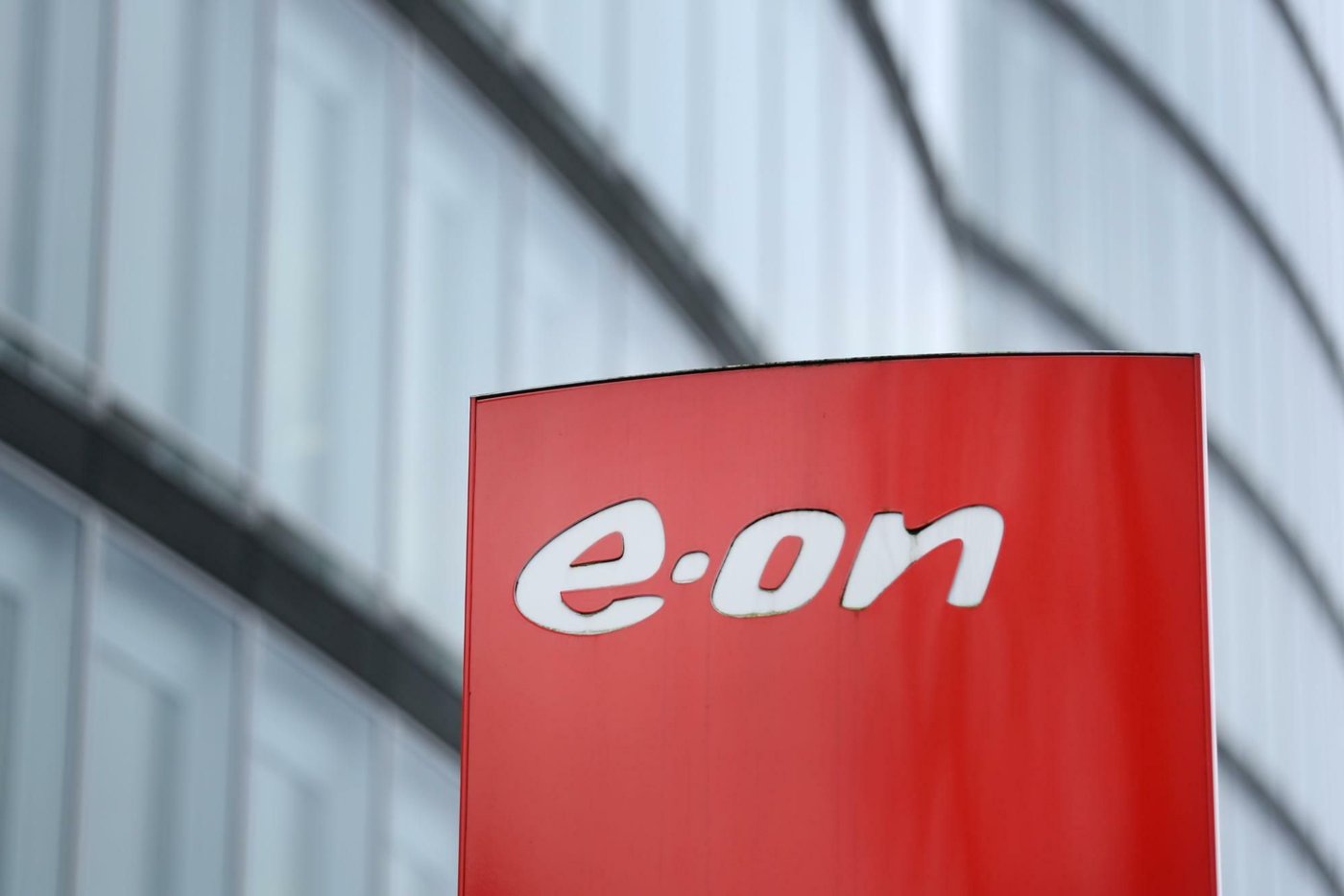 Energie: Eon übertrifft Gewinnziel und erspart Kunden höhere Netzentgelte