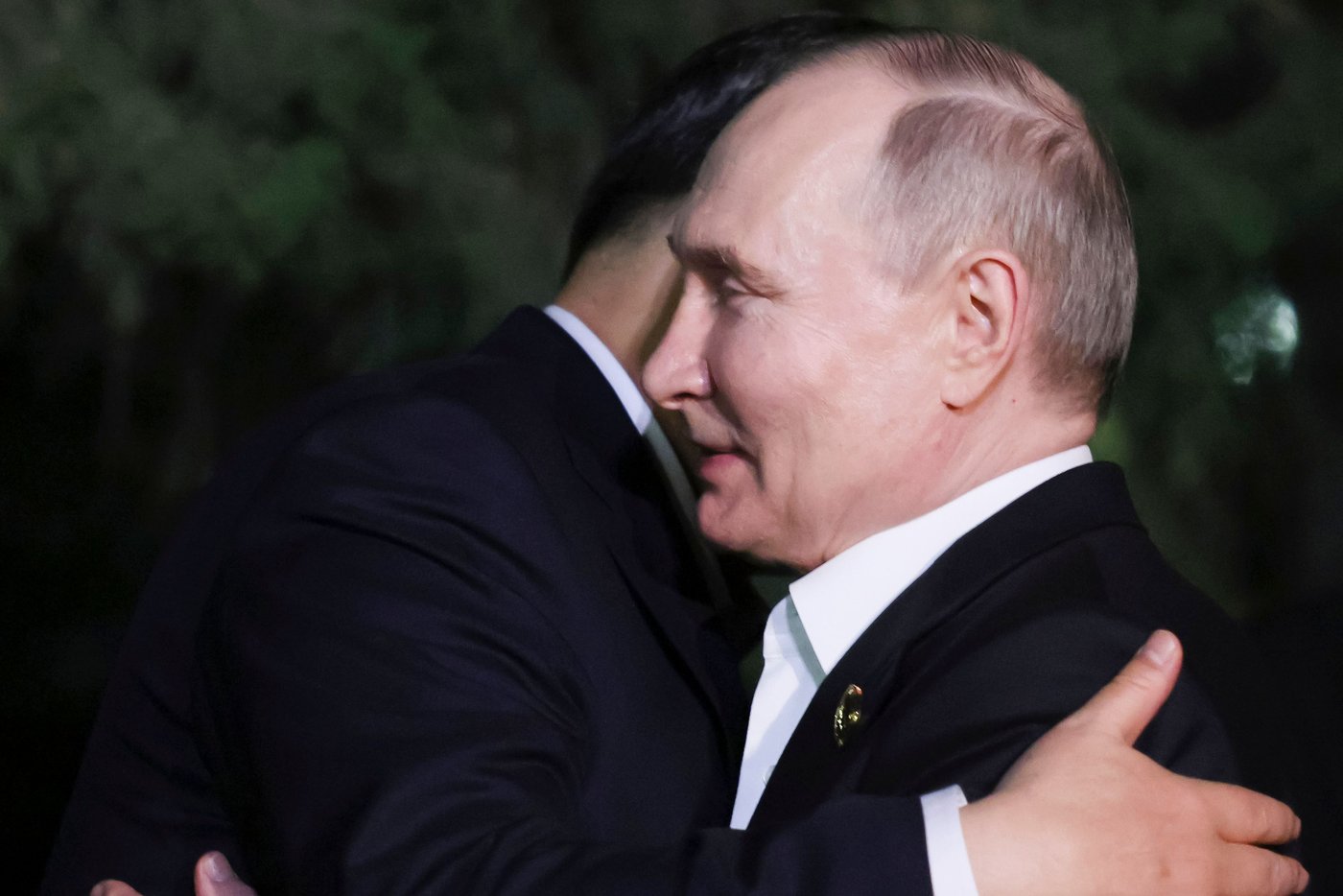 Erdgas-Pipeline: Warum Xi Putin bei Russlands wichtigster Pipeline im ...