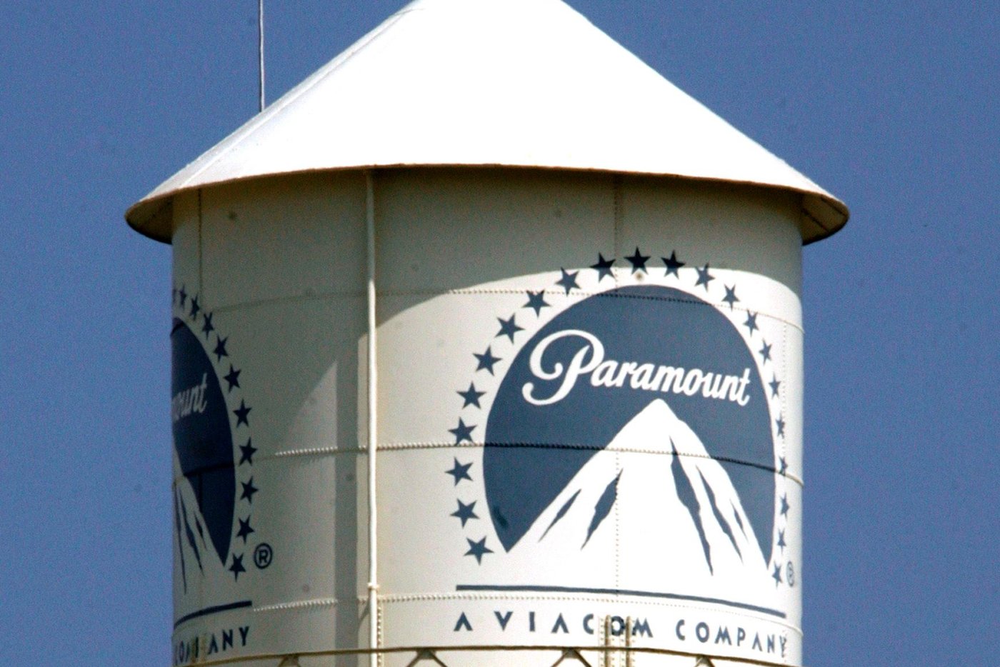 Filmindustrie: Apollo legt für Paramounts Hollywood-Studio ...