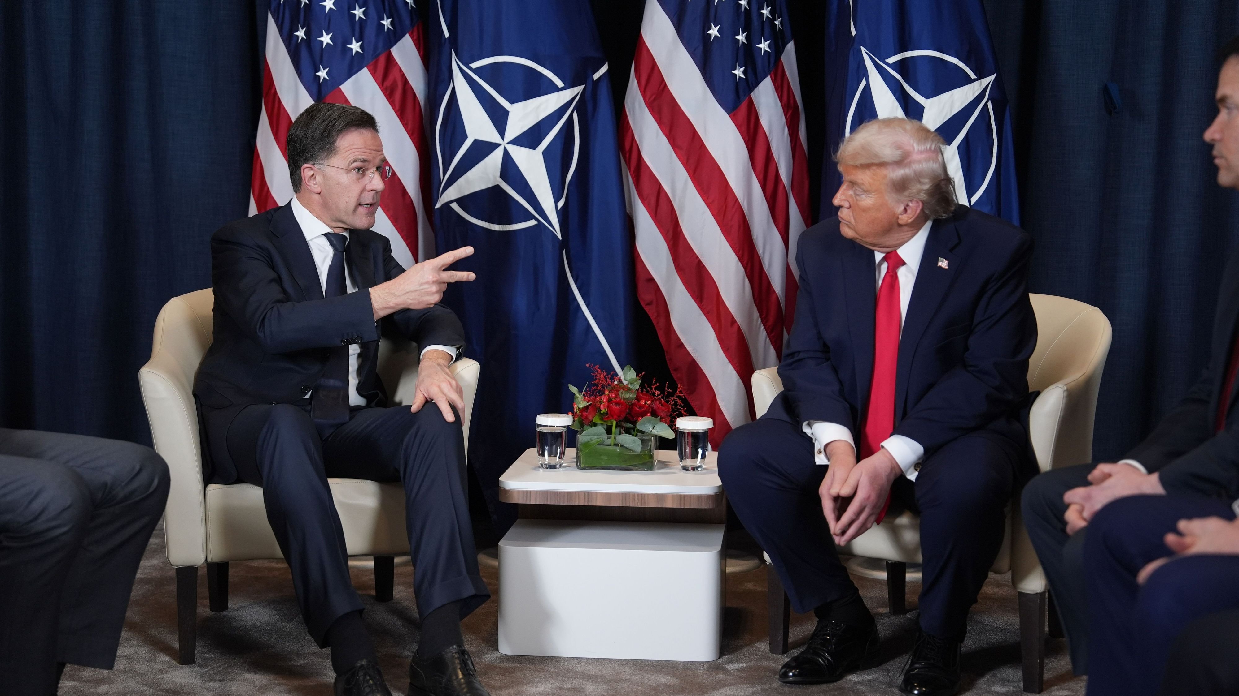 Grönland: Trump zieht Zoll-Drohung nach Gespräch mit Rutte zurück