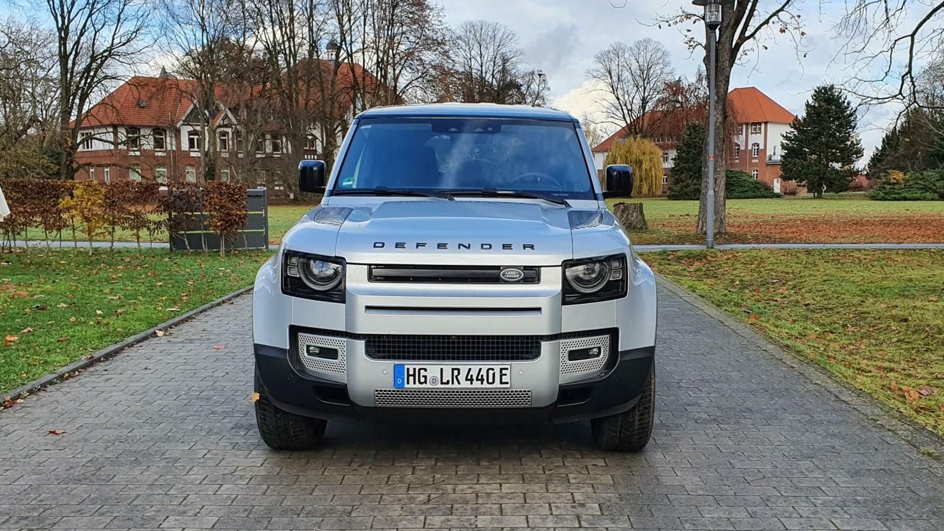 Land Rover Defender 110 P400e 2022 im Test Preis PS Ladung