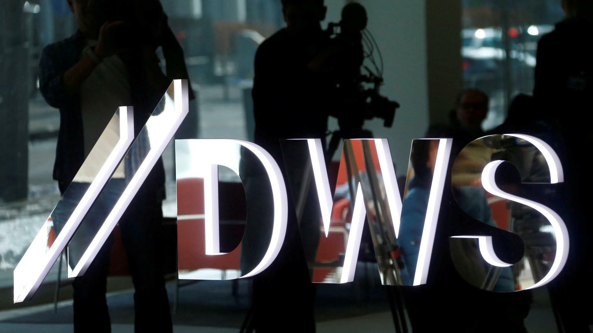 Vermögensverwalter: Druck aus USA – DWS überarbeitet ...