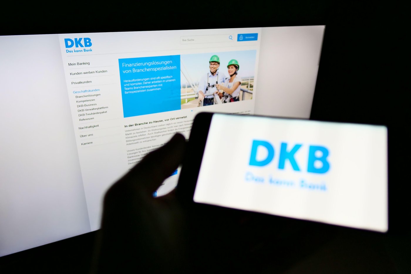DKB: Onlinebank stoppt Einlagenabfluss – Mutter BayernLB steigert Gewinn