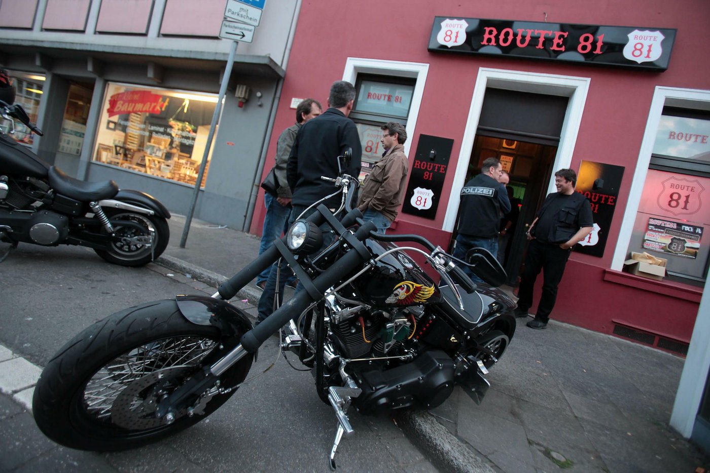 Hells Angels und Bandidos: Mehrere Razzien und Festnahme in der Rocker ...