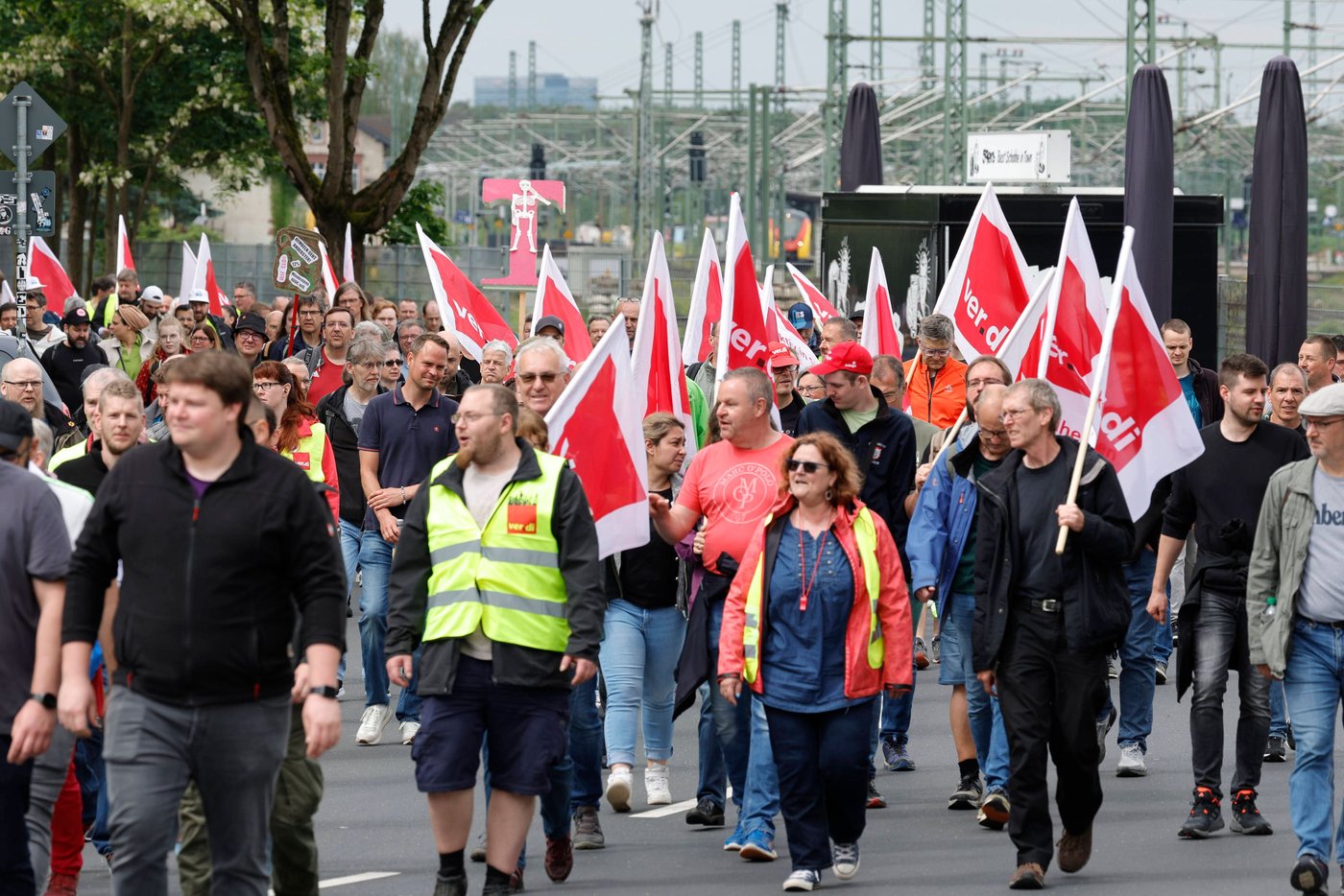 Tarifeinigung: Telekom und Verdi einigen sich auf neuen Tarifvertrag