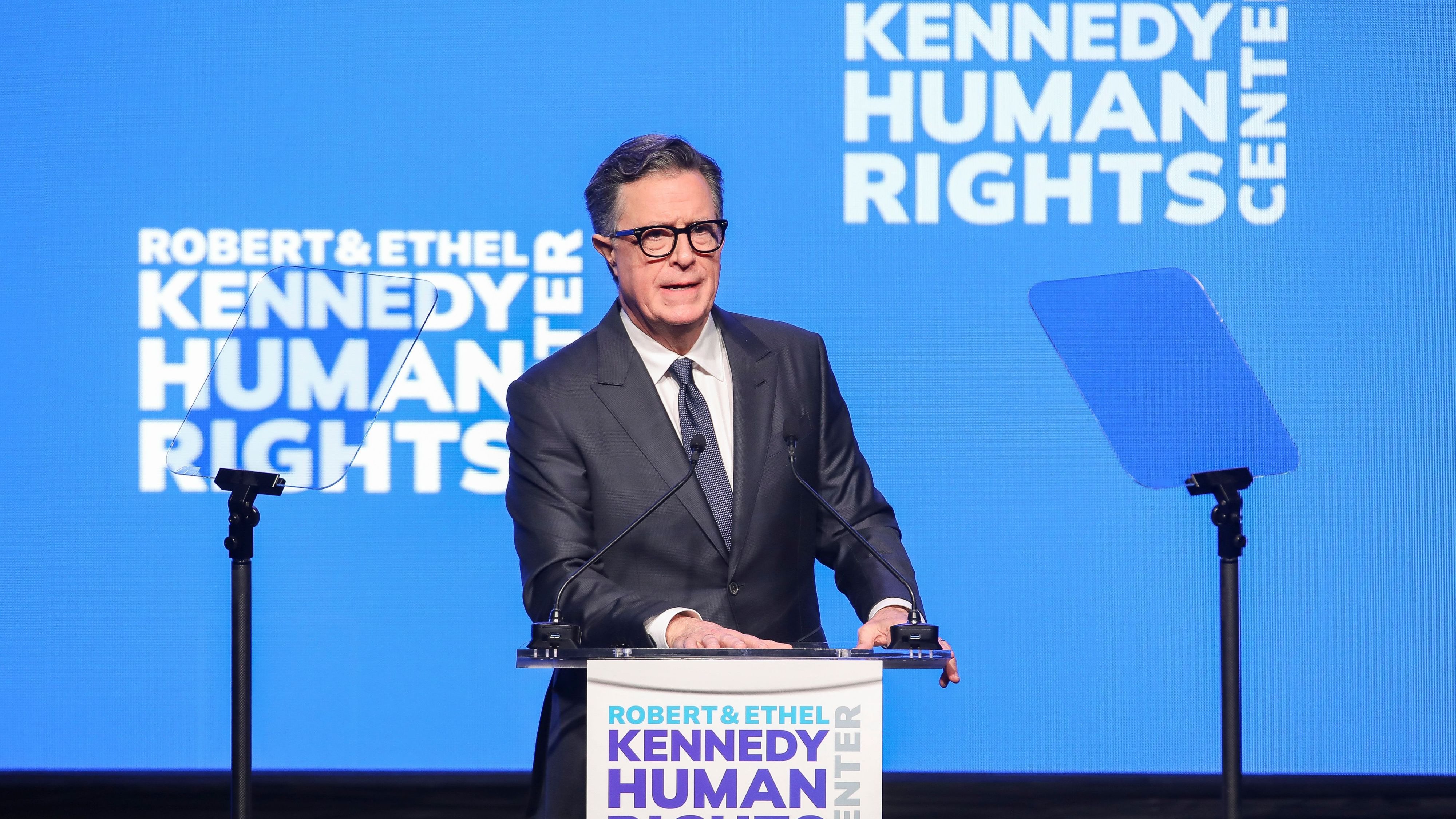 USA +++: Trump fordert von CBS Satiriker Colbert „einzuschläfern“