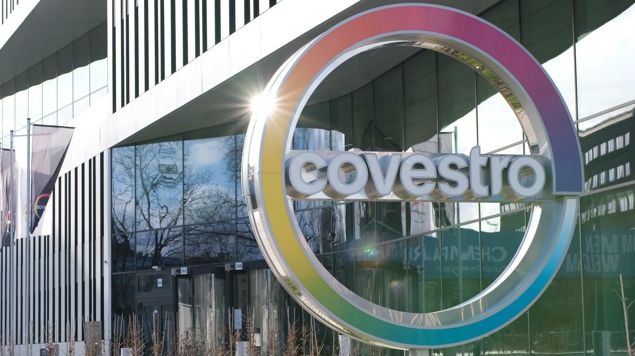 Chemie: EU gibt Covestro-Verkauf an Adnoc frei