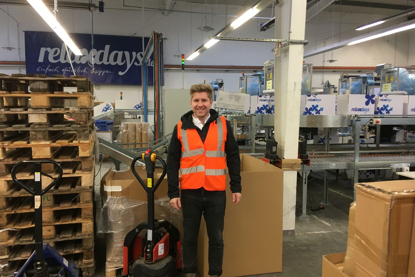 Relaxdays: Onlinehändler ist auf der Jagd nach Tech-Talenten