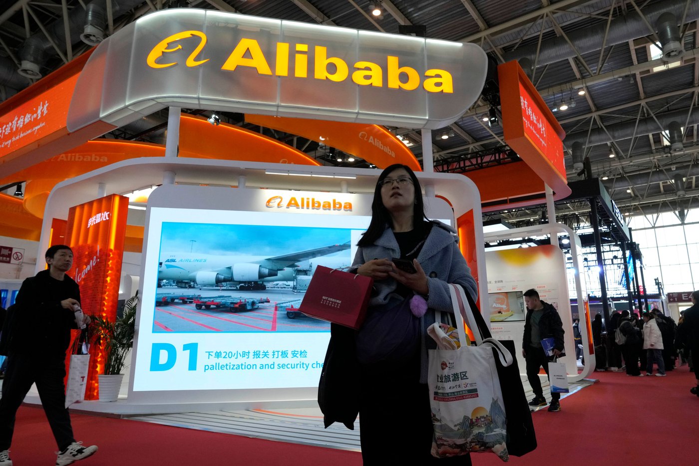 Alibaba: Umsatzerwartungen übertroffen – Aktie auf höchstem Stand seit 2021