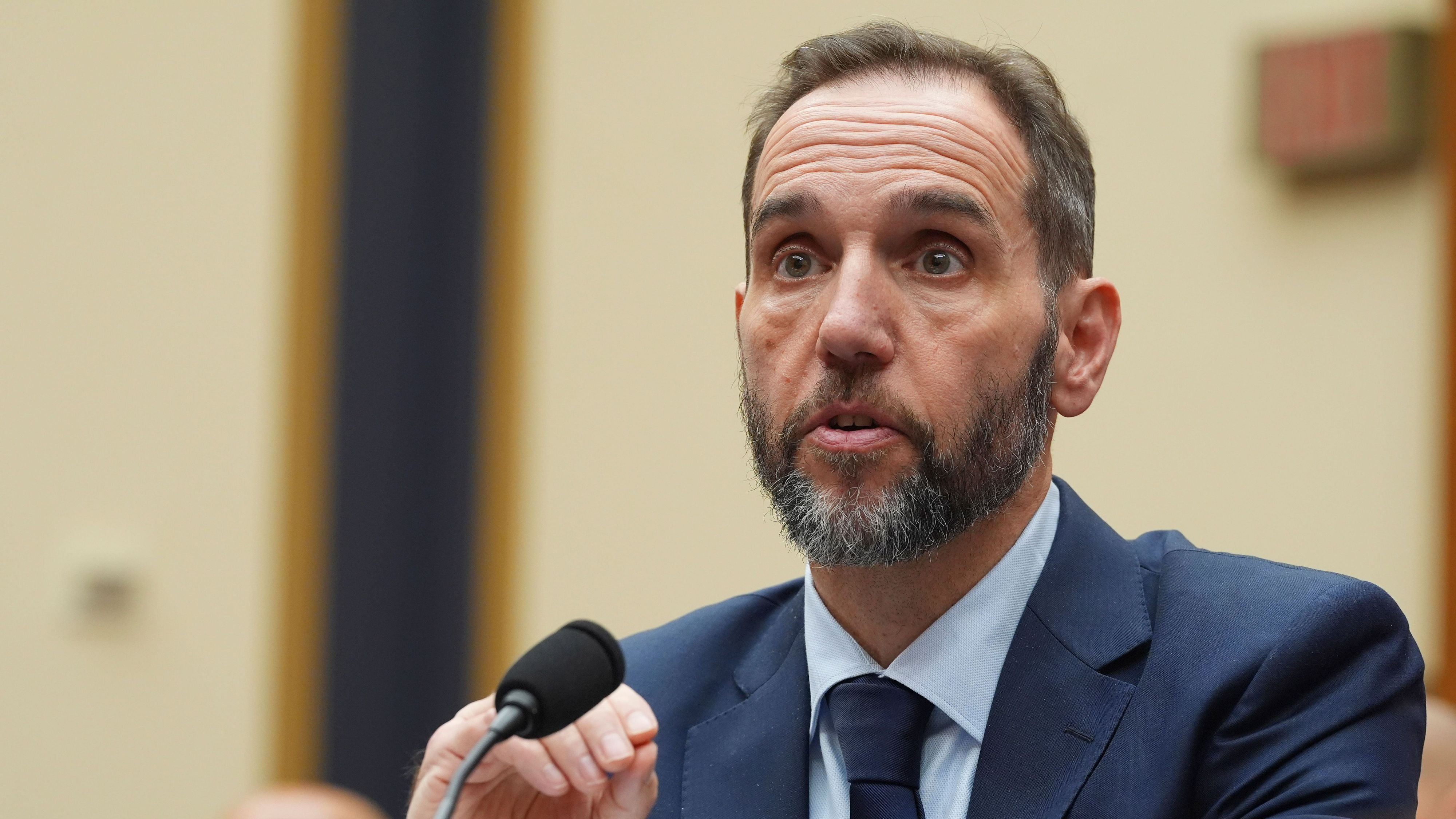 USA +++: Ex-Sonderermittler Smith verteidigt Anklagen gegen Trump