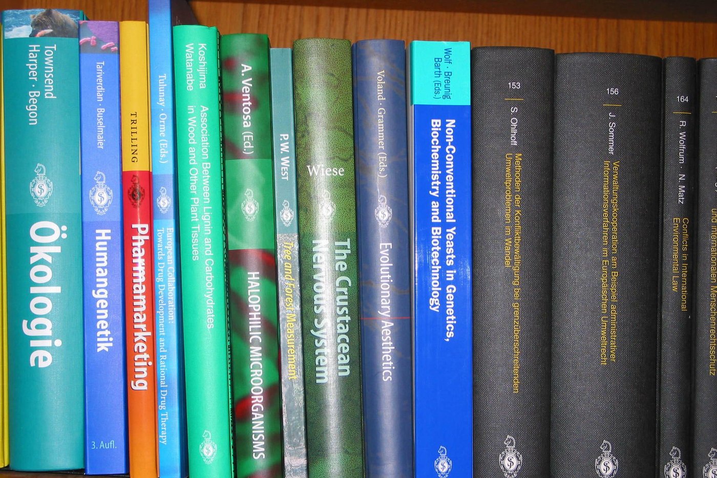 Science+Business Media: Wissenschaftlicher Springer-Verlag will an die ...