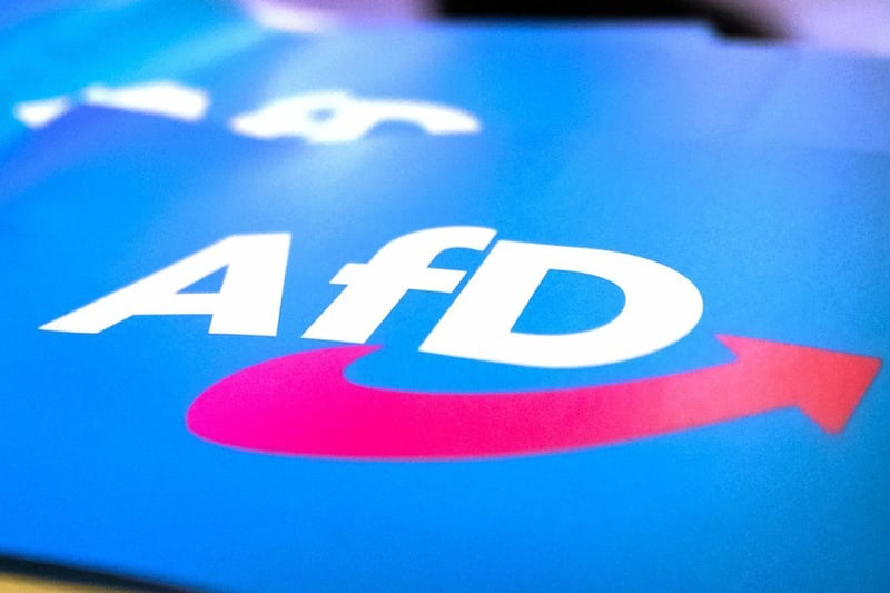 Sonntagsfrage: AfD verliert an Zustimmung – Auch Union und BSW schwächer