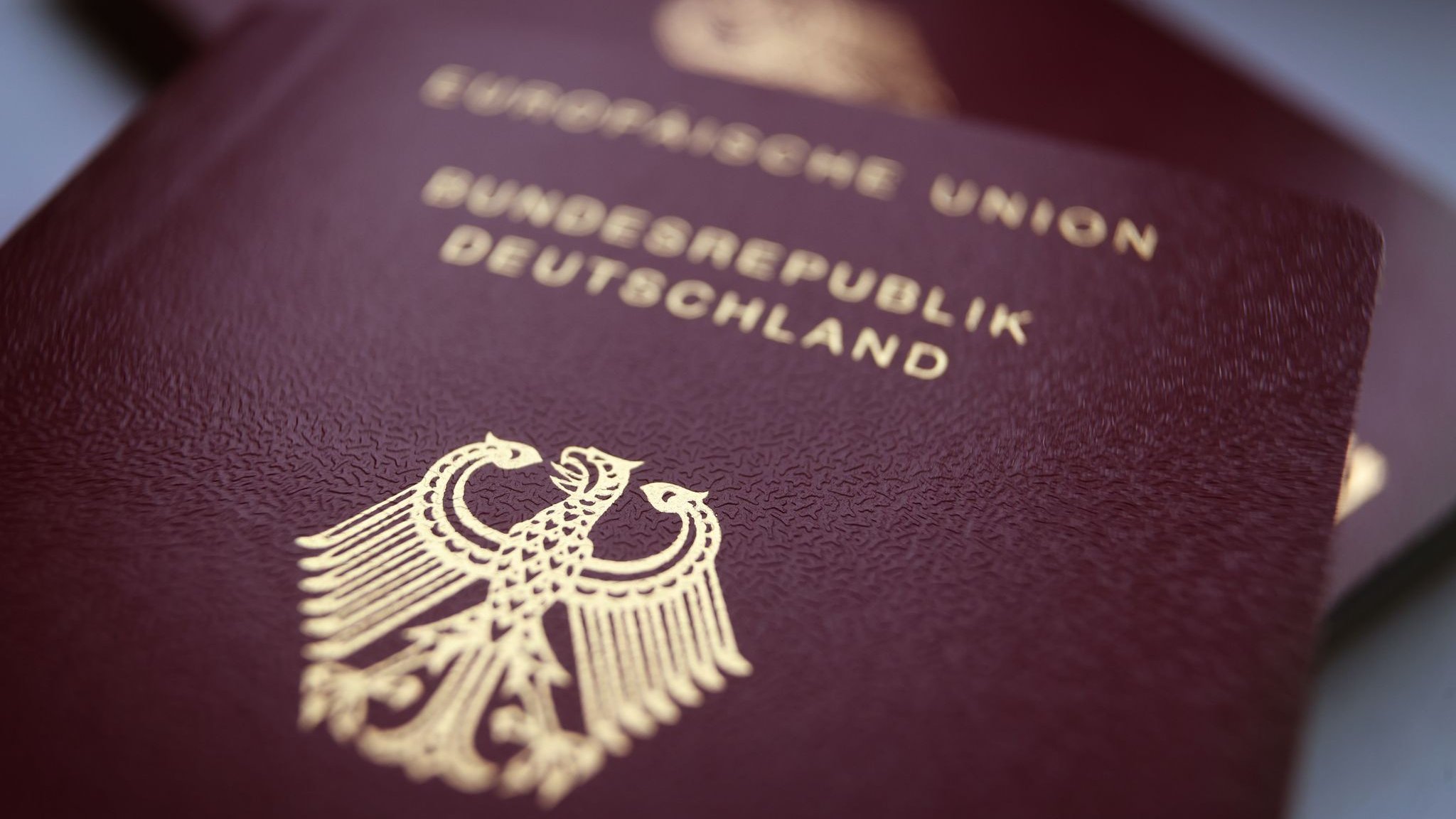 Reisepass beantragen: Alle Infos zu Antrag, Dauer und Kosten im ...