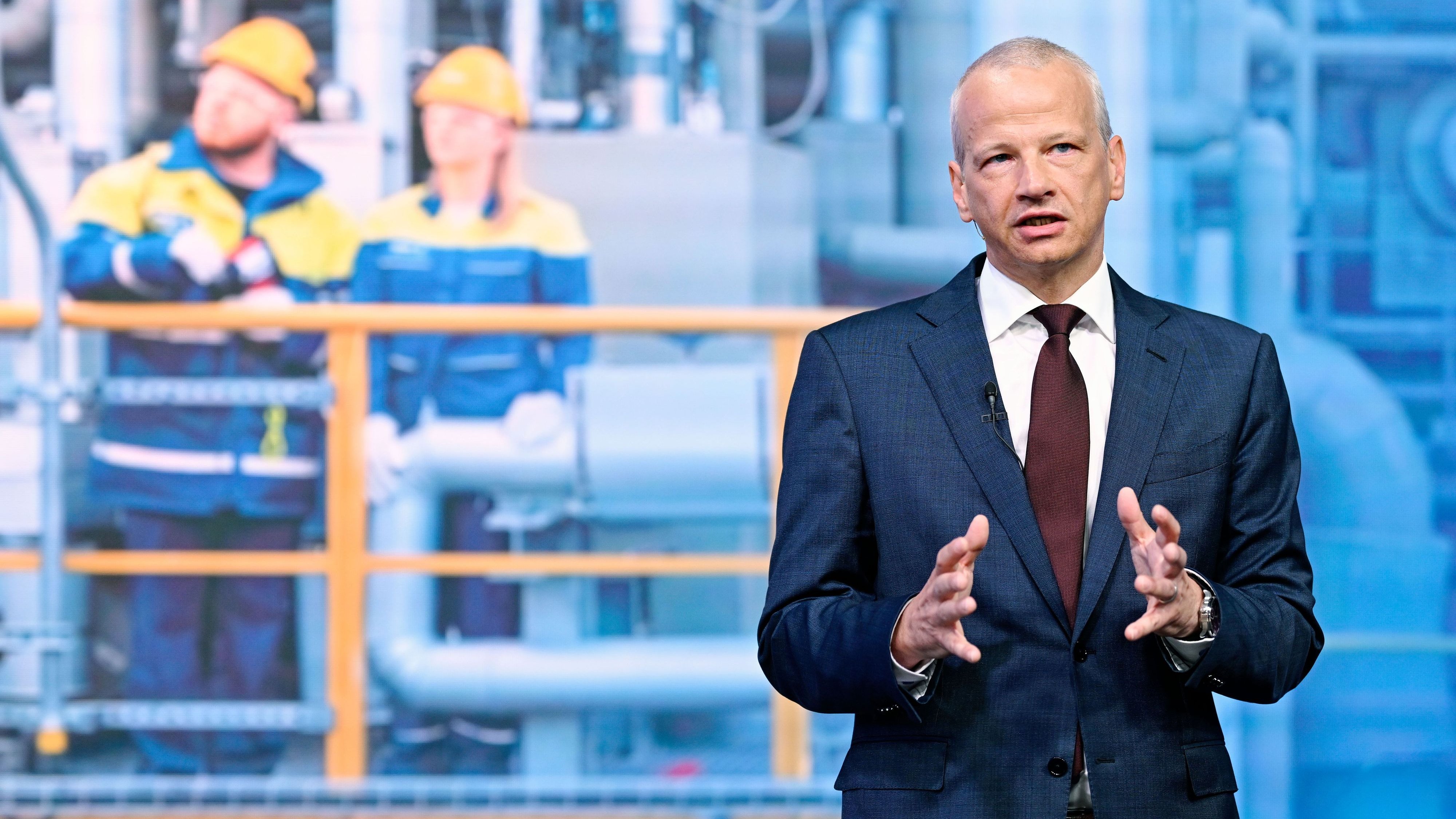BASF: Chemiekonzern warnt vor Folgen der Zölle – Aktie gibt nach