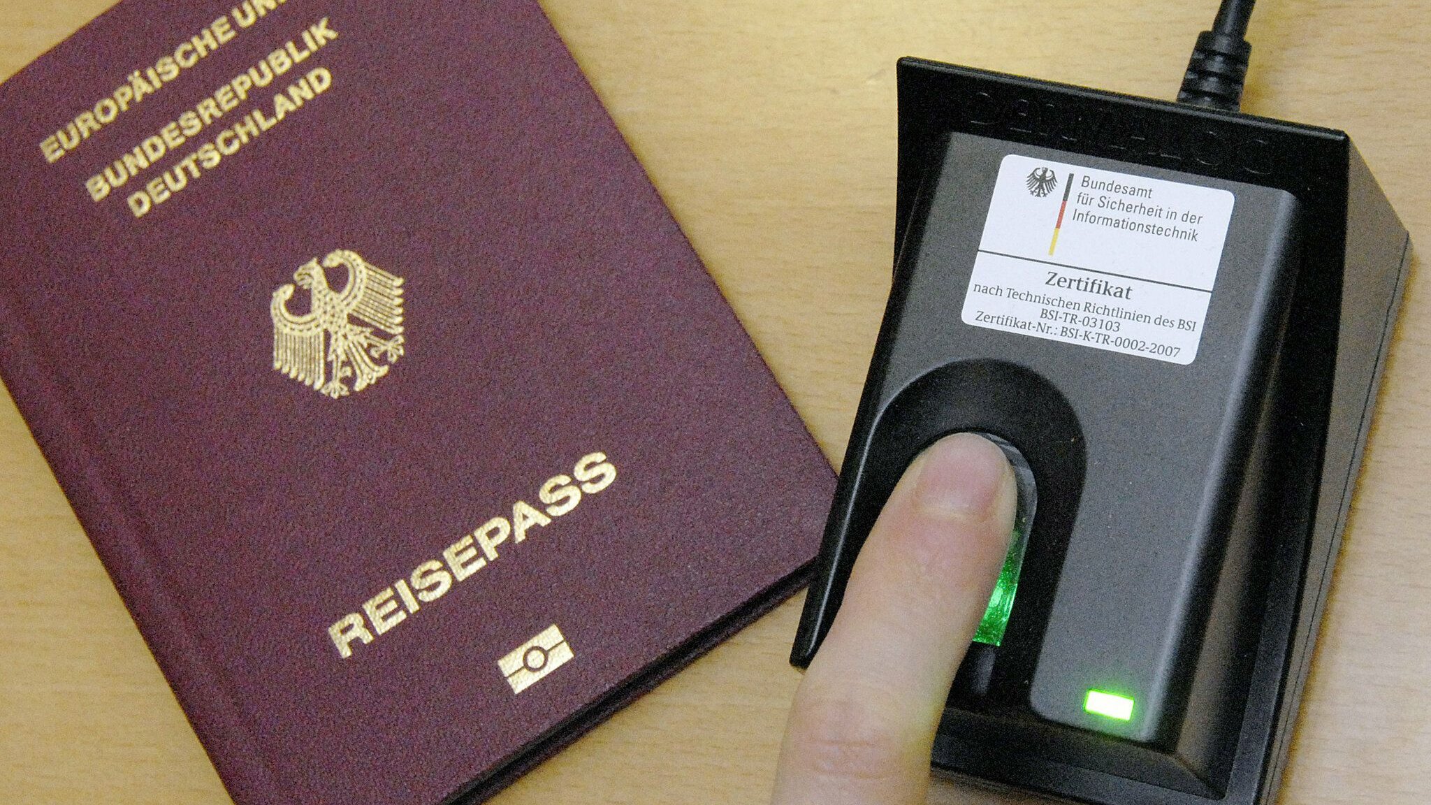 Reisepass-Gültigkeit: Das sollten Reisende zur Verlängerung und ...