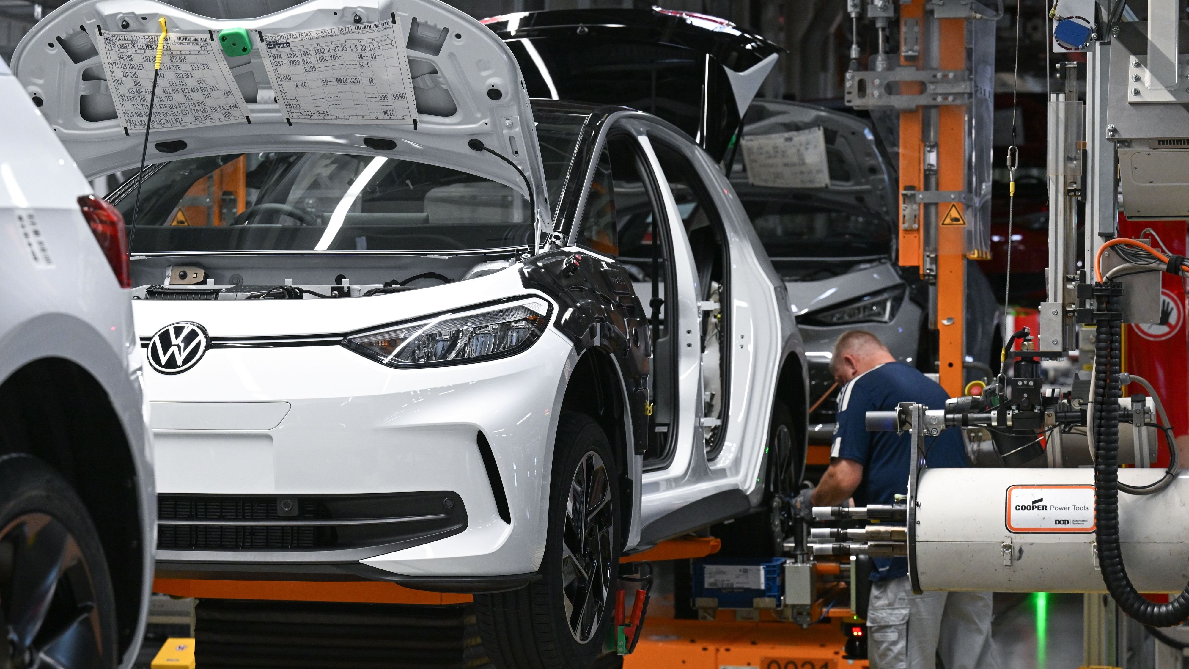 Automobilindustrie: Sechs EU-Länder fordern Aufweichung des Verbots von ...