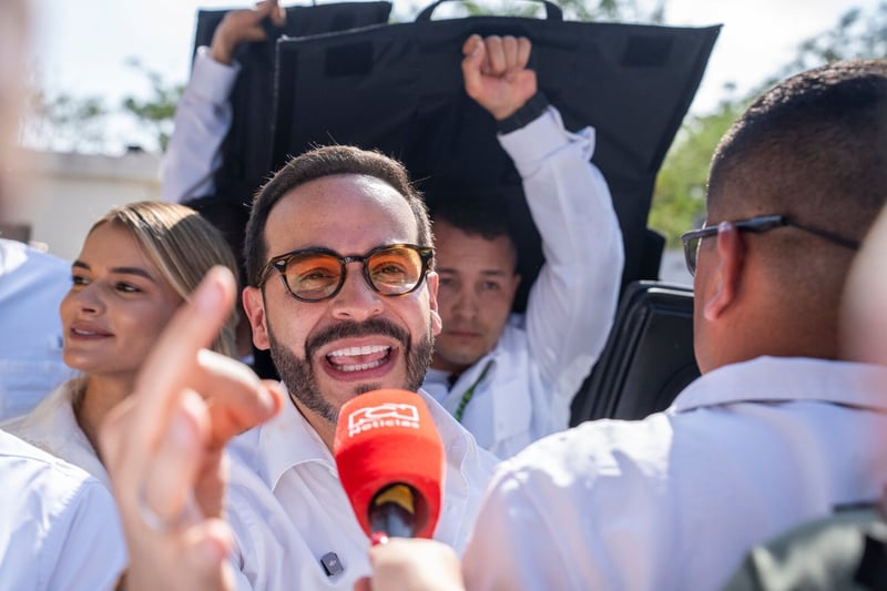 Kolumbien: Stichwahl – Linker Senator gegen rechten Anwalt