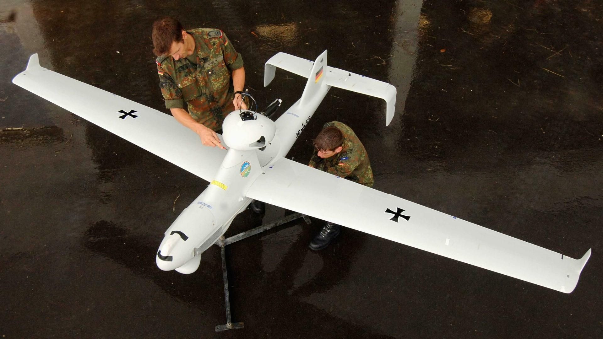 Technikpannen bei der Bundeswehr: Drohnen-Mission könnte am Winter ...