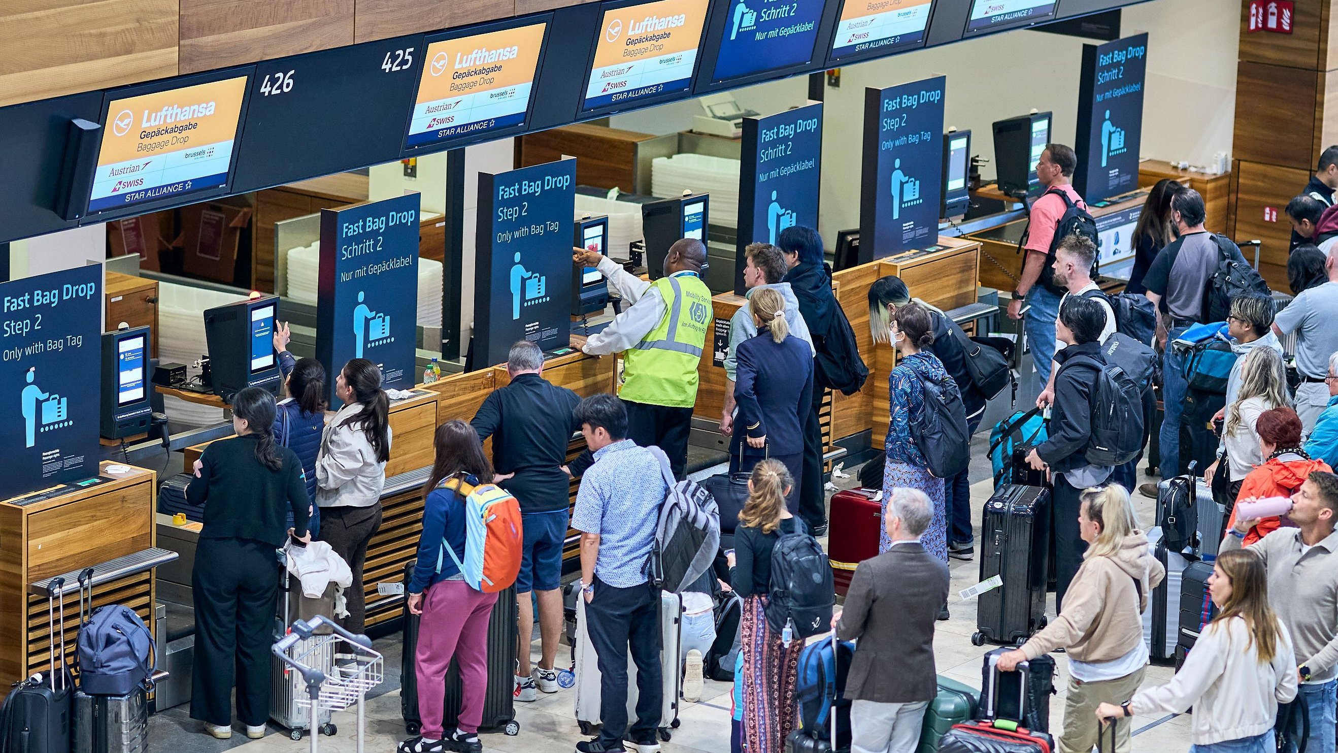 Flughafen BER: IT-System soll bis Sonntag wieder laufen