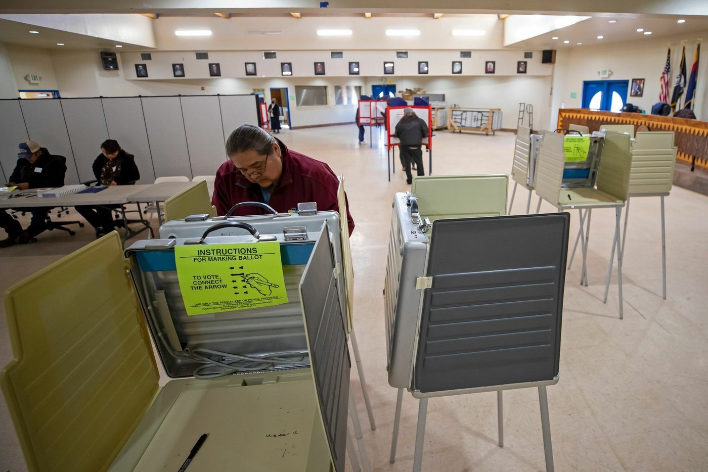 US-Wahl: USA verhängen Sanktionen gegen iranische und russische Firmen ...