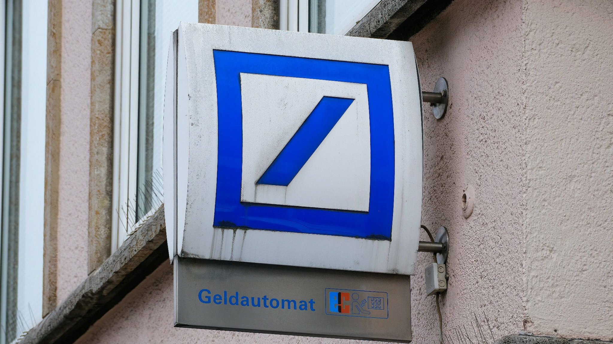 Deutsche Bank stellt weiter steigende Einlagenzinsen in Aussicht